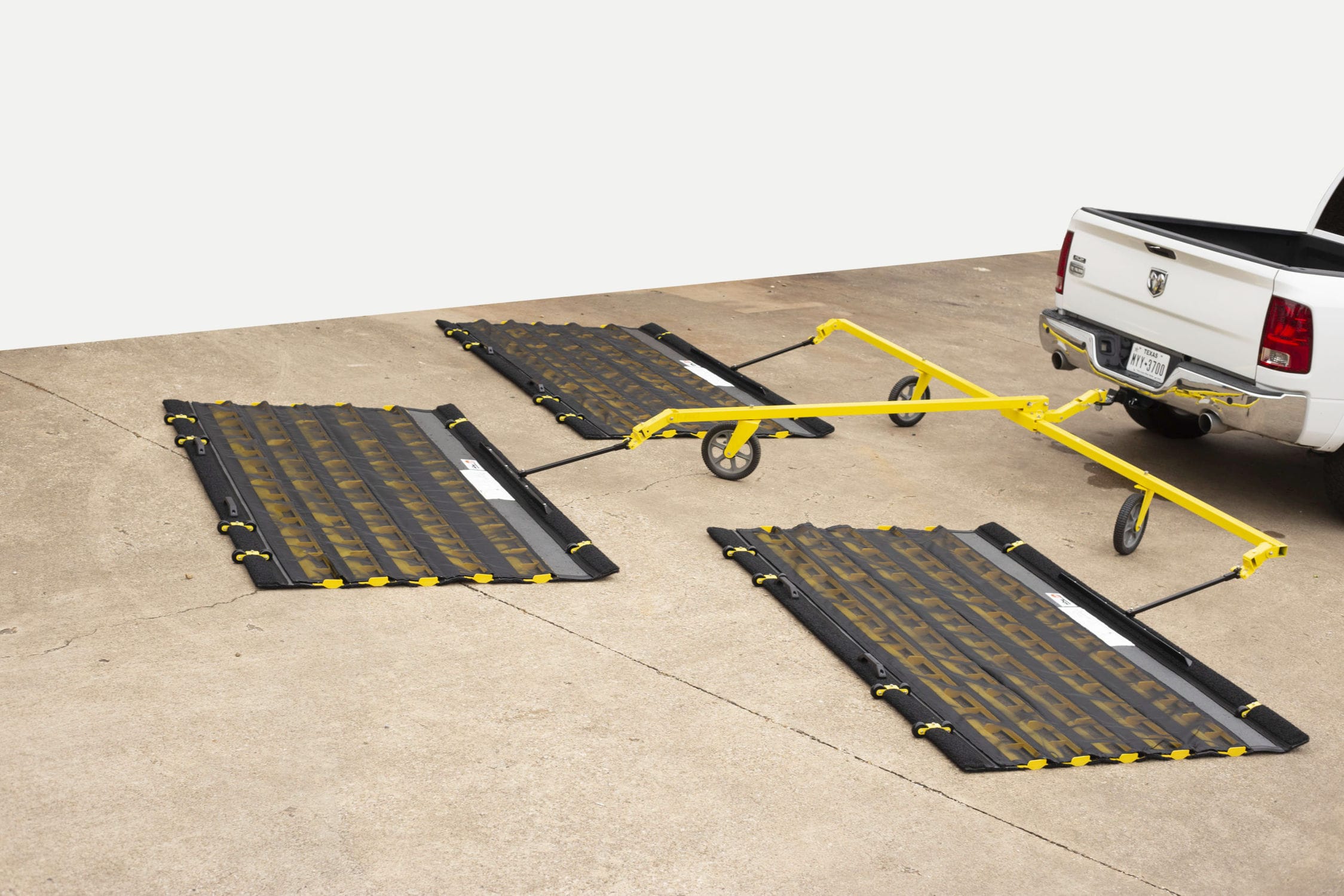 Airport runway sweeper - RZR-TRPLX - FOD Control Corporation - towed / FOD