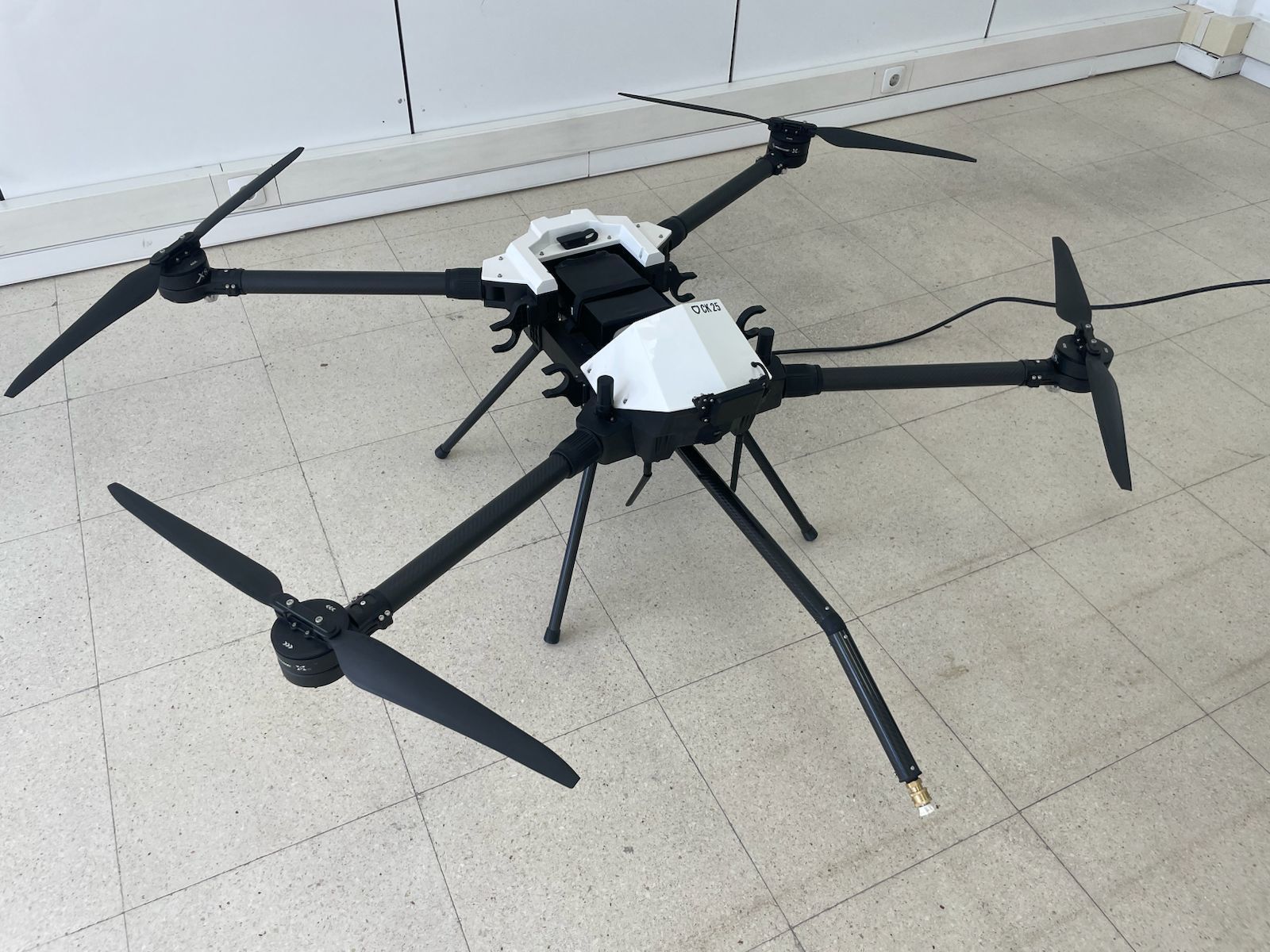 Professional UAV - CK 25 Pulvérisation - Cavok UAS - inspection ...