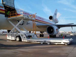 Scissor high loader - LAM 7000 DP/9 - CIMC AIR MARREL SAS - freight ...