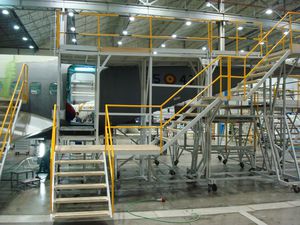 Fuselage aircraft docking system - CUSTERS HYDRAULICA BV - nose / tail ...