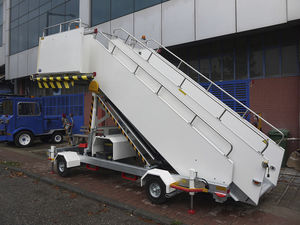 Passenger stairs - SS-5800E - DENGE AIRPORT EQUIPMENT - boarding ...