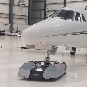 Towing tug - TF3 - Towflexx international - for aircraft / towbarless ...