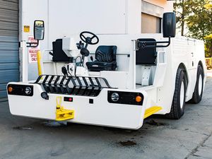 Towing tug - TBL-180 - Textron Ground Support Equipment Inc. - pushback ...