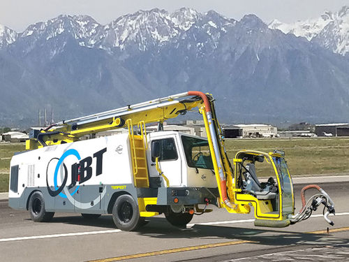 Aircraft deicer - Tempest-i™ - OSHKOSH AEROTECH - sprayer