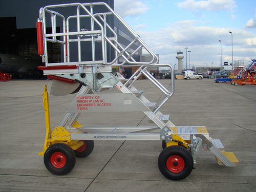 Access stairs - 812.003.00 - SEMMCO LTD - mobile / for aircraft / for ...