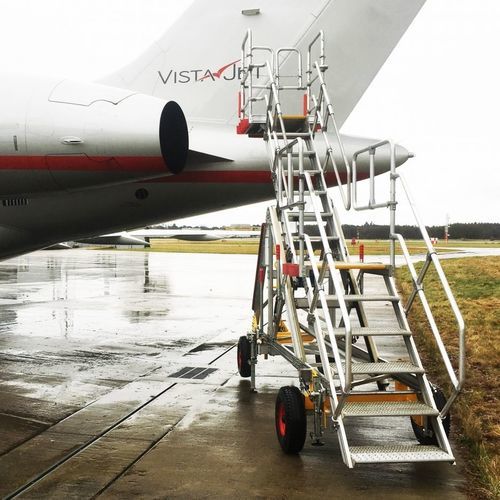 Access stairs - 812.350.42 - SEMMCO LTD - mobile / for aircraft / for ...