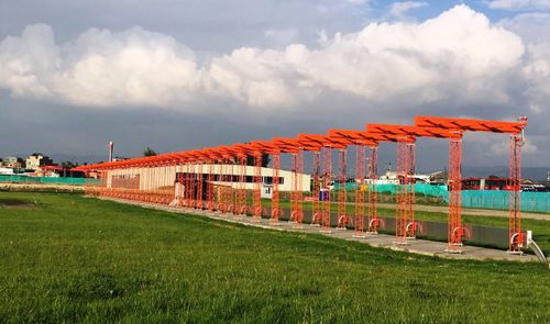 Instrument landing system with glide path/slope - N8000 - INTELCAN ...