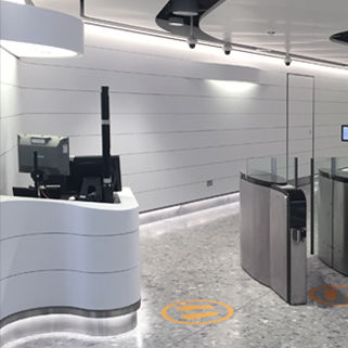 Check-in counter - Baker Bellfield - information / boarding / for airport