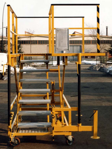 Maintenance stepladder - 00420 - O.M.A.R. Technology - for helicopter