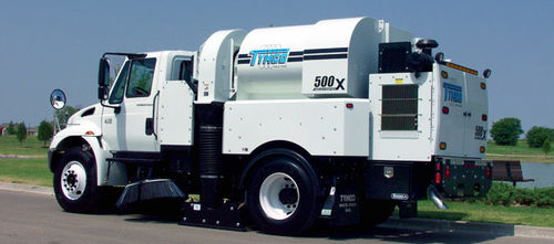 Airport sweeper - Model 500x - TYMCO, Inc. - truck-mounted