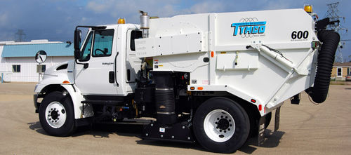 Airport sweeper - Model 600 - TYMCO, Inc. - ride-on