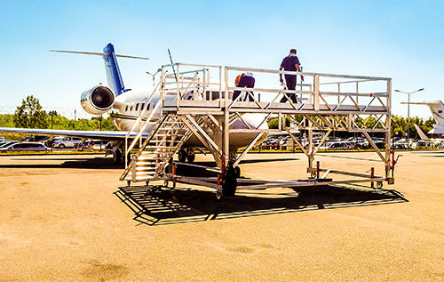 Aircraft nose dock - ALTEC Aluminium Technik GmbH - movable / adjustable