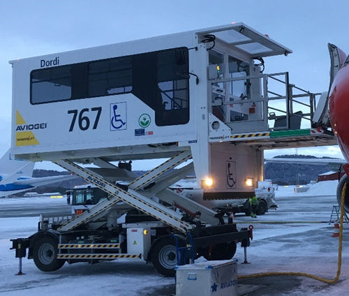 Self-propelled ambulift - THUNDERLIFT 4000E - Aviogei/Italy - for airport