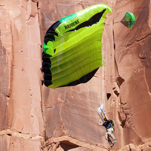 Performance parachute - HAYDUKE HD - Squirrel - cross / basejump ...