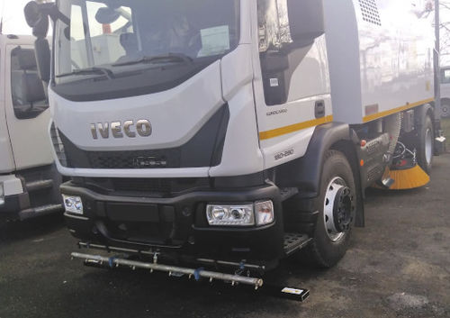 Airport sweeper - MW series - FOD Control Corporation - ride-on ...