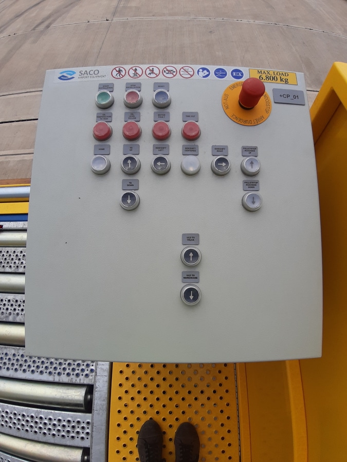 FedEx United Kingdom, London Heathrow Transit Hub - Industrieweg 2 ...