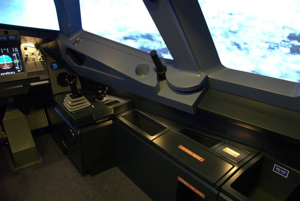 飛行シミュレータ - A320 - VIER IM POTT - トレーニング / 密閉式コックピット