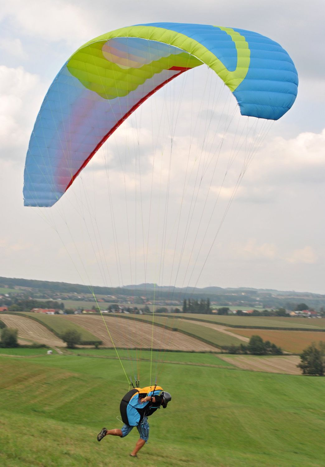 Parapente performance - AYA - SKY-Paragliders - para piloto ...