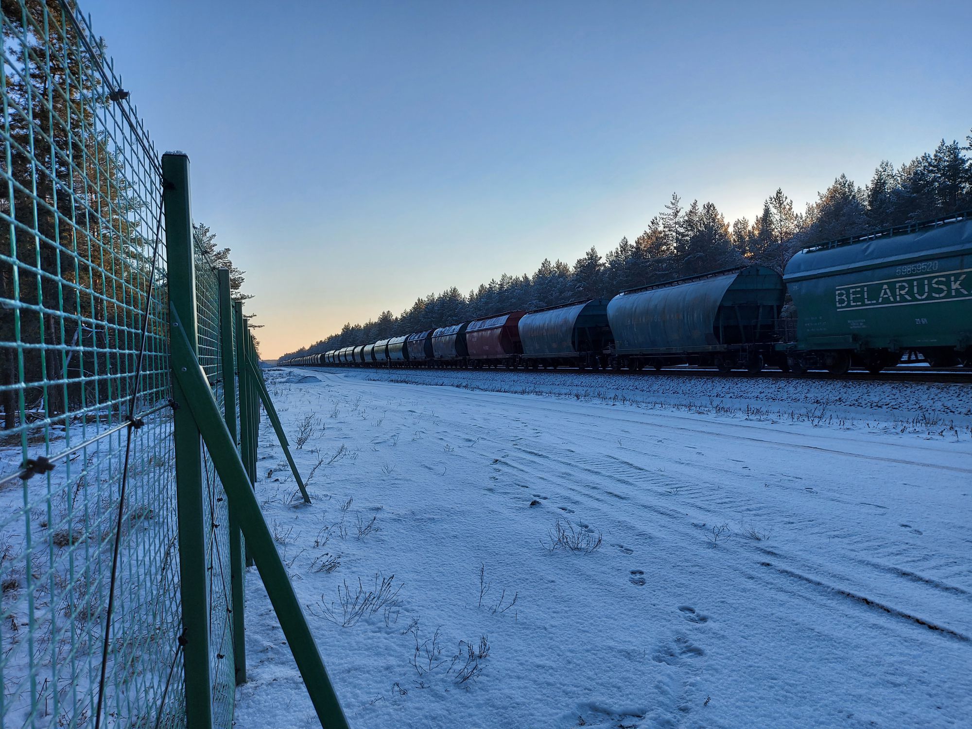Cerca para aeroporto - FibreFENCE - em PRFV / de segurança / em tela
