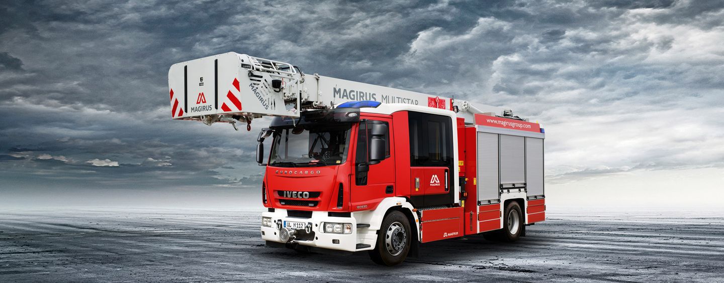 Veículo de combate a incêndio com tubulação telescópica - MultiStar ...