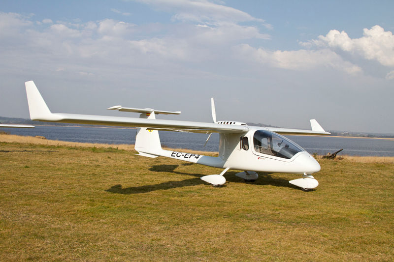 Avião monomotor - Martin 3 S100 - Colyaer SL - com motor de 4 tempos ...