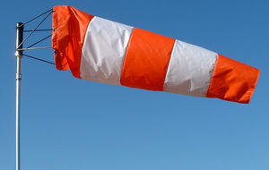 Biruta para aeroporto - 13" X 54" - Windsok - com mastro